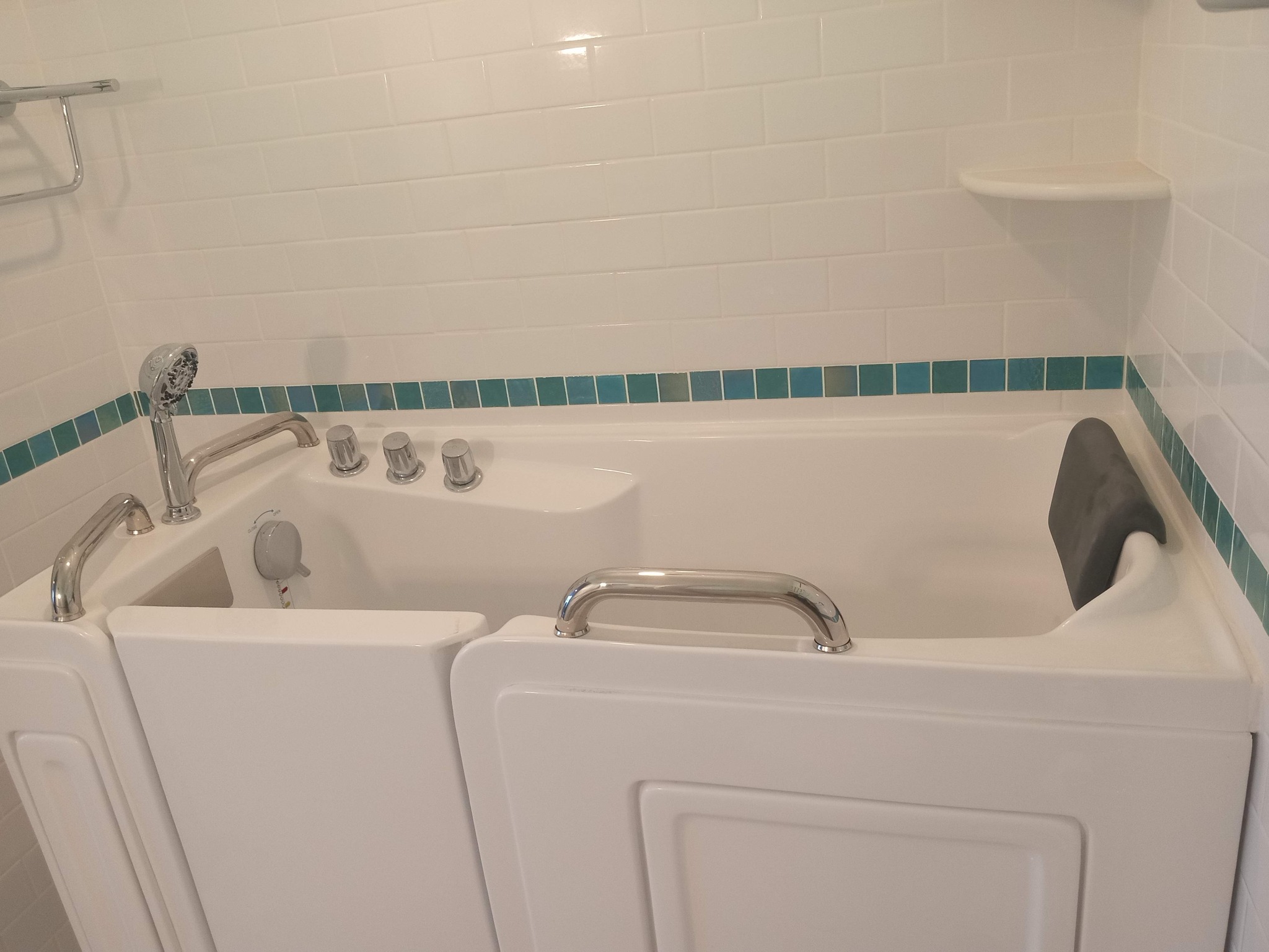 Seroy, Inc.: Walk-In Tubs